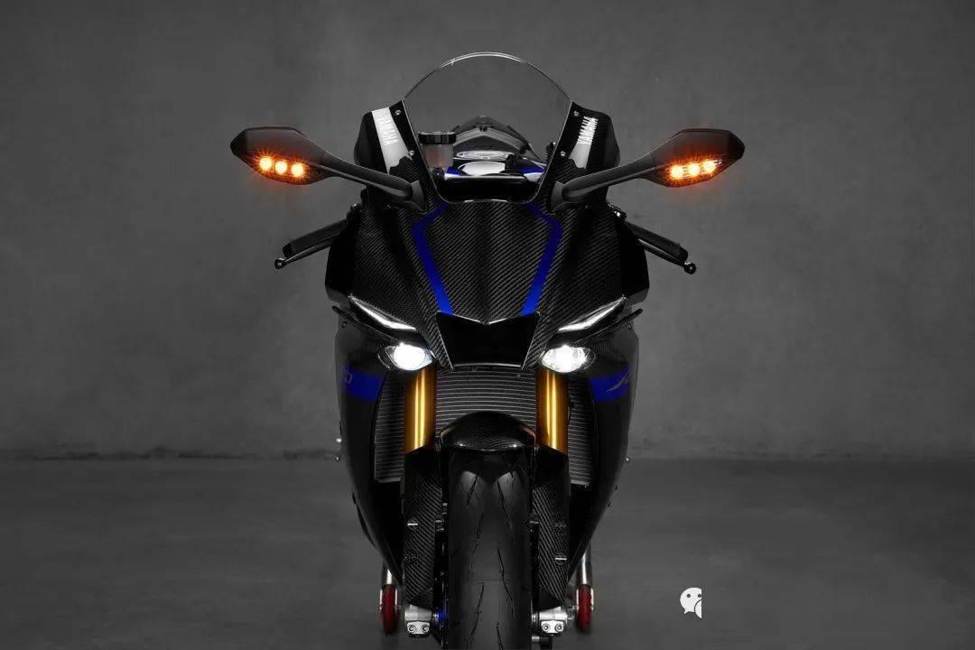 【接受预定】2022款YZF-R1M 独有的碳纤维整流罩_搜狐汽车_搜狐网