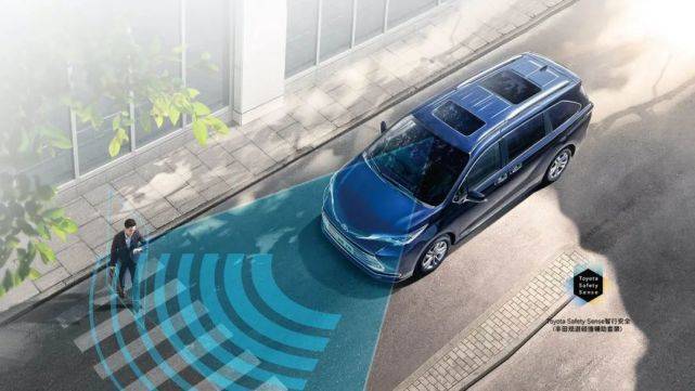 30万+最卷豪华MPV天团，别克GL8、丰田赛那、传祺M8宗师混战_搜狐汽车_搜狐网