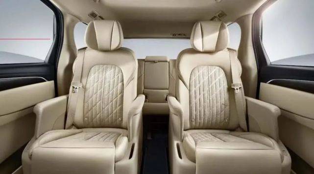 30万+最卷豪华MPV天团，别克GL8、丰田赛那、传祺M8宗师混战_搜狐汽车_搜狐网