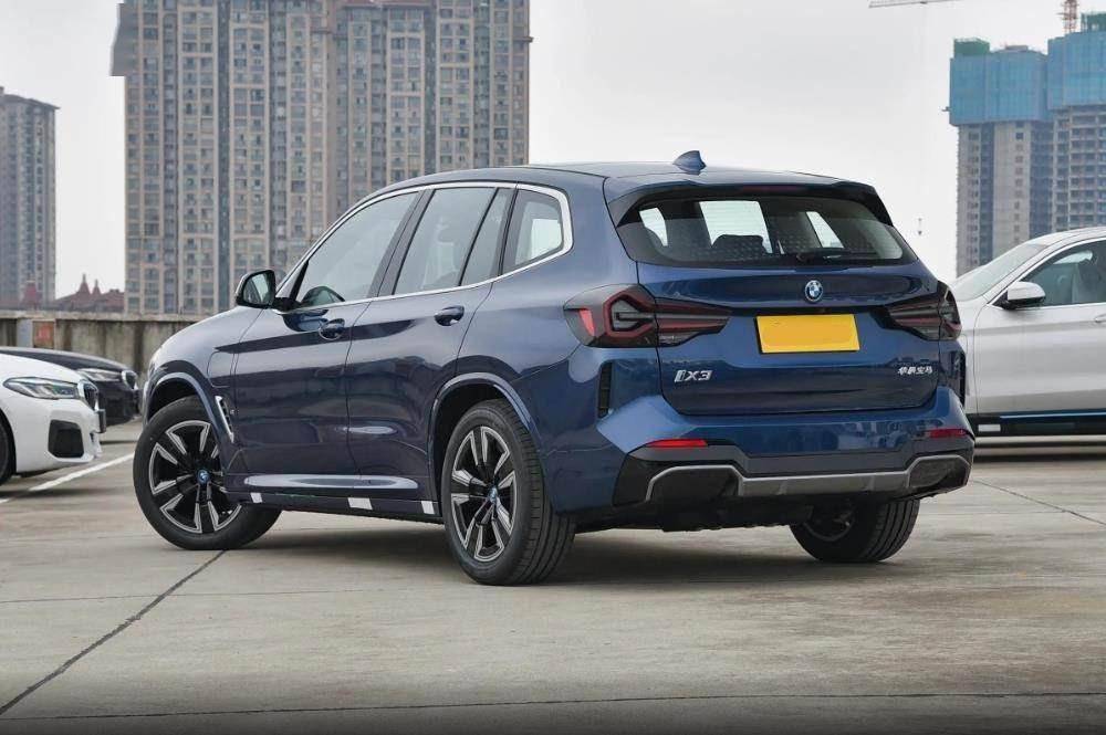 入门续航500km，39.99万起，6.8秒破百，宝马iX3能否赢了新势力？_搜狐汽车_搜狐网