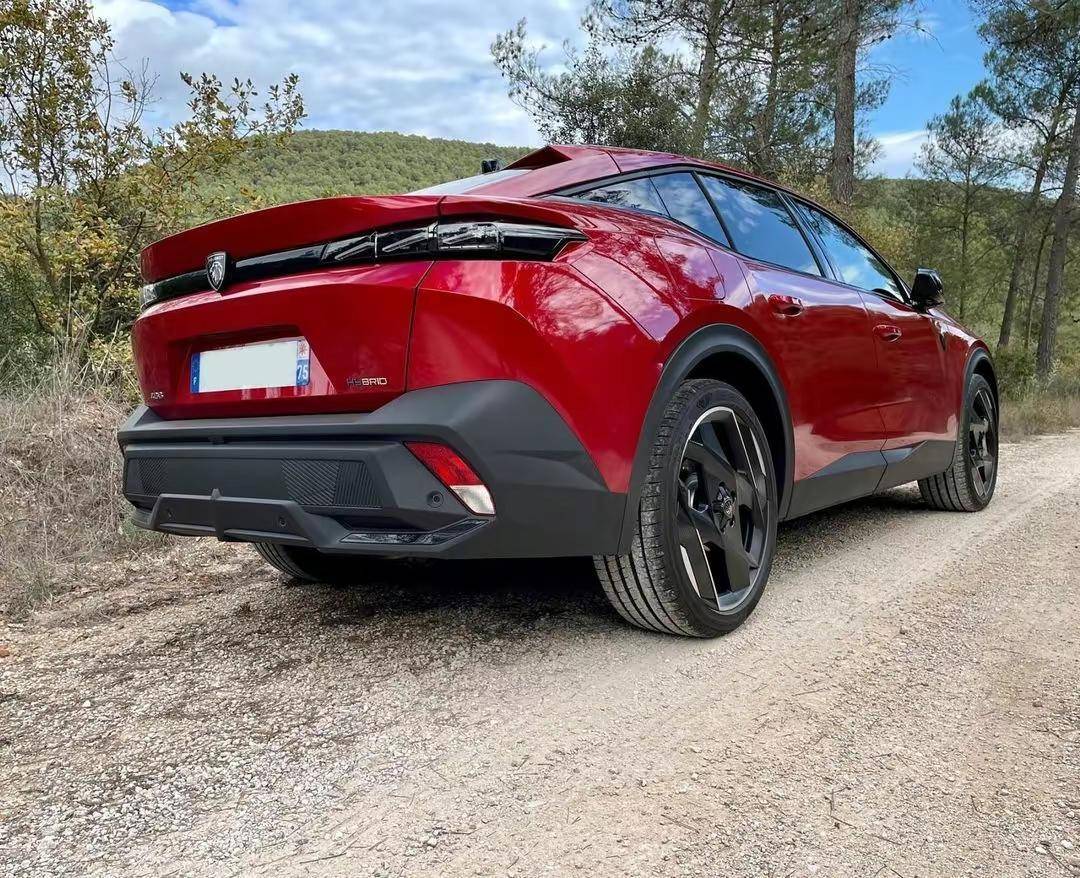 质感优于凡尔赛C5X，新款标致408X“配置曝光”，售价将更接地气_搜狐汽车_搜狐网