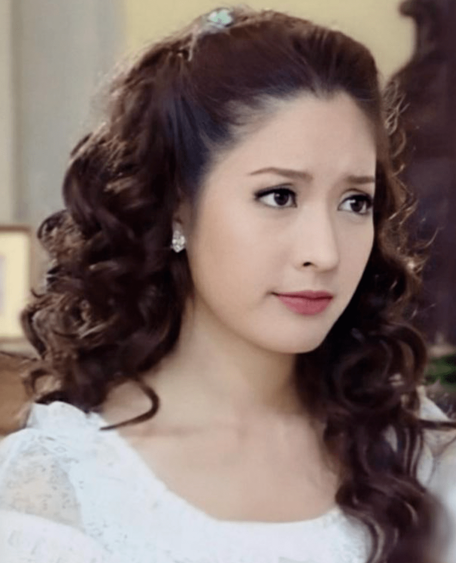 泰国当红女星为爱退圈！五年后甩渣男复出：这豪门太太我不当了_Aff_观众_宋干