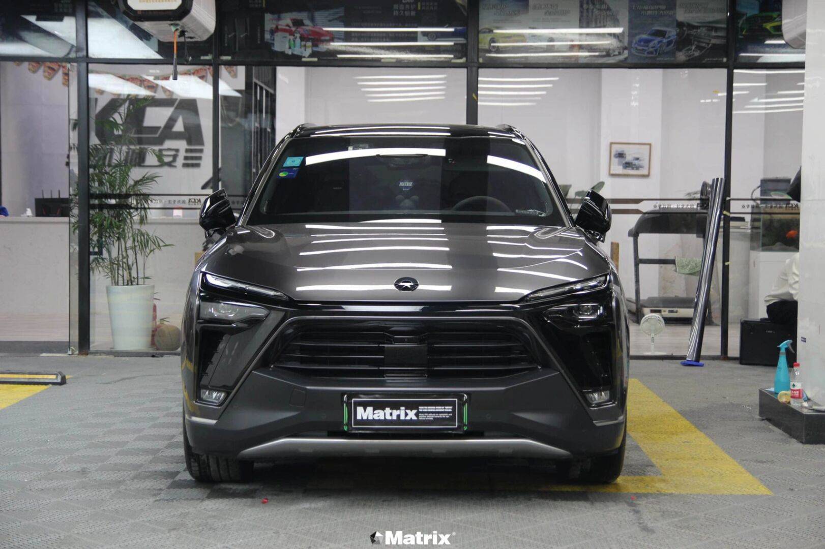 蔚来ES8 矩阵Matrix改色膜液态金属玛瑙灰，质感爆炸的视觉效果_搜狐汽车_搜狐网