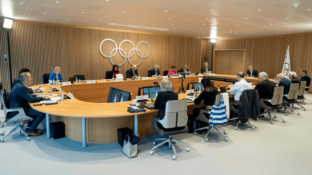 IOC新闻 | 国际奥委会执委会收到有关国家奥委会的最新情况_体育运动_妇女_暂停