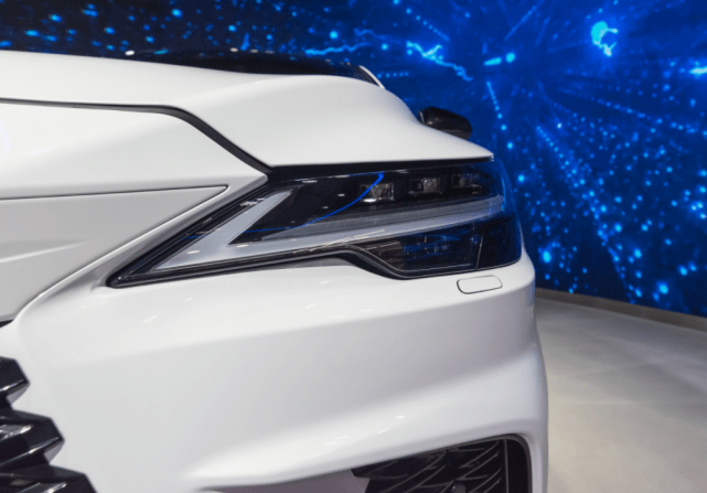 雷克萨斯拿出硬菜，RX和Q7同级，全新2.4T+四驱8AT，进口方式引入_搜狐汽车_搜狐网