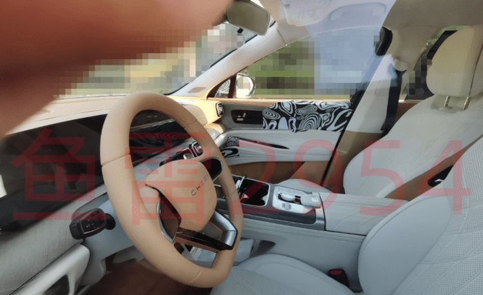 定位瑞虎8之上，首搭自产8AT！奇瑞全新SUV谍照曝光_搜狐汽车_搜狐网