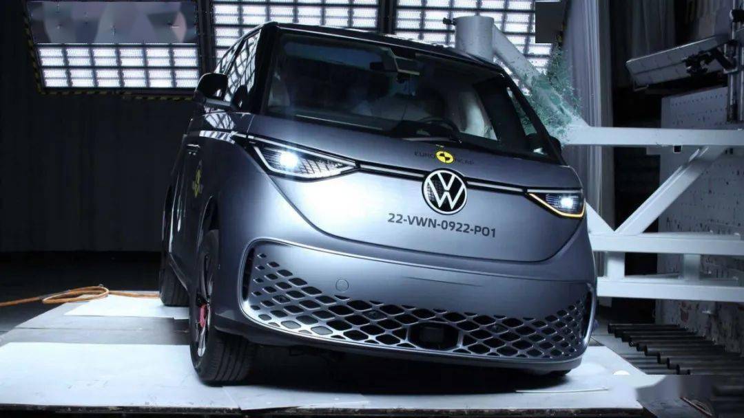 【五颗星的完整评分】Euro NCAP 2022年最后一轮撞击测试 VWCV ID.Buzz获得五颗星高分认证_搜狐汽车_搜狐网