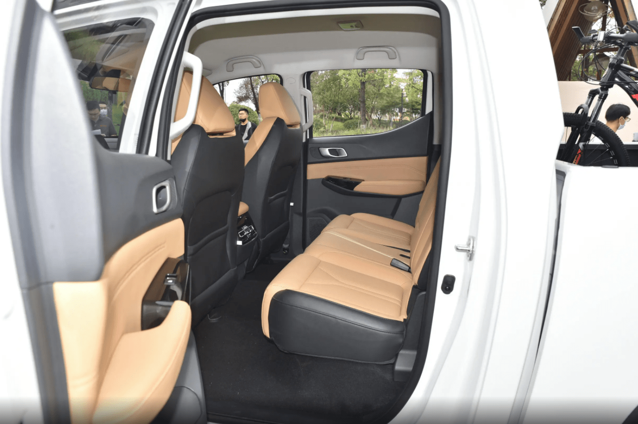 即将上市！不足10万却有2.0T，四驱底盘+轴距3180mm_搜狐汽车_搜狐网