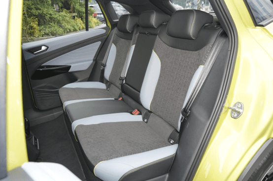 零跑c11和ID4X哪个好？更可靠的新款ID.4 X将质价比做到极致_搜狐汽车_搜狐网