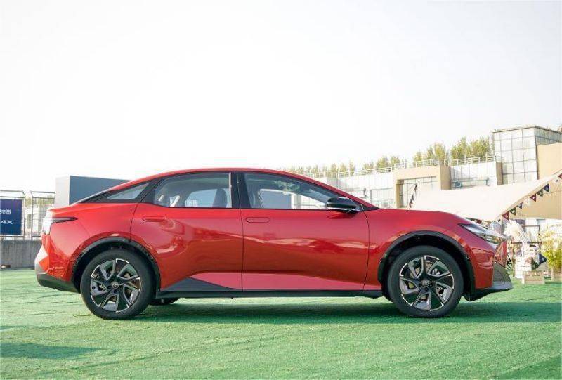 18.98万起/推3款车型 一汽丰田bZ3开启预售_搜狐汽车_搜狐网