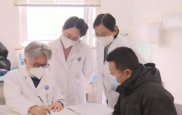 “放心不下病人！”听仁济医院这些一线医护人员讲述这些天的真实状态_马雄_范颖_李敏