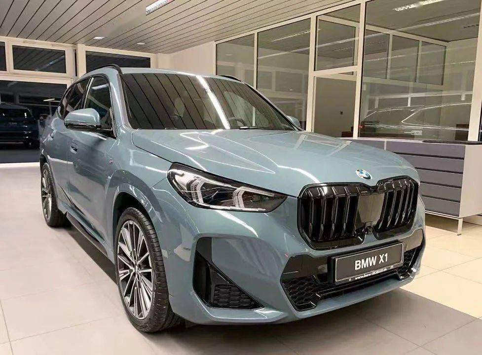 新一代宝马X1曝光！1.5T入门版折合人民币25万，GLB表示压力山大~_搜狐汽车_搜狐网