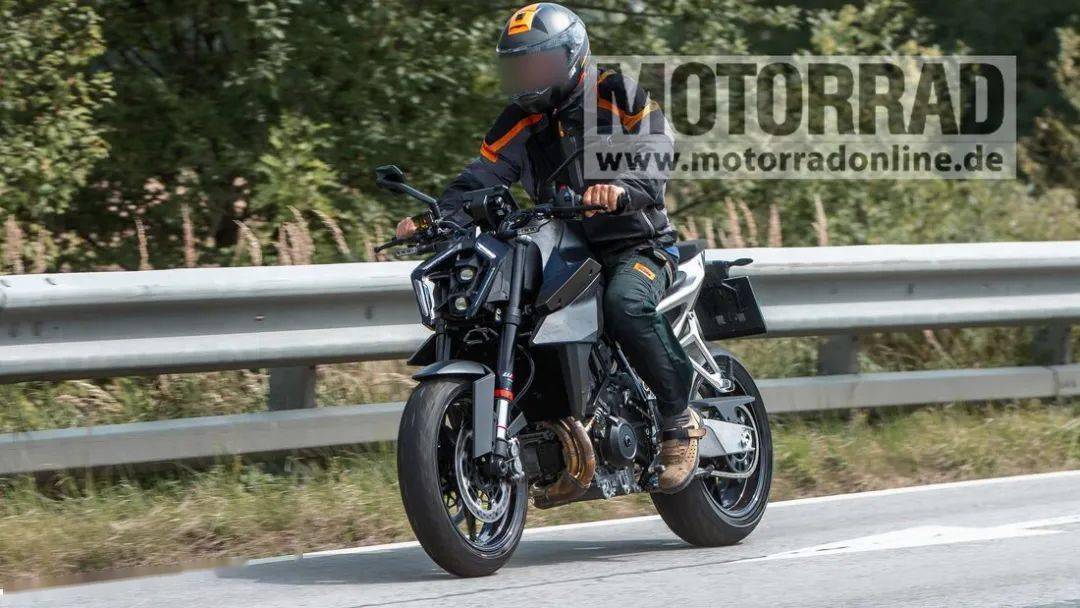 950 Duke新车谍照曝光：预计马力将达130？！/ 2024年宝马GS Trophy将移师纳米比亚_搜狐汽车_搜狐网