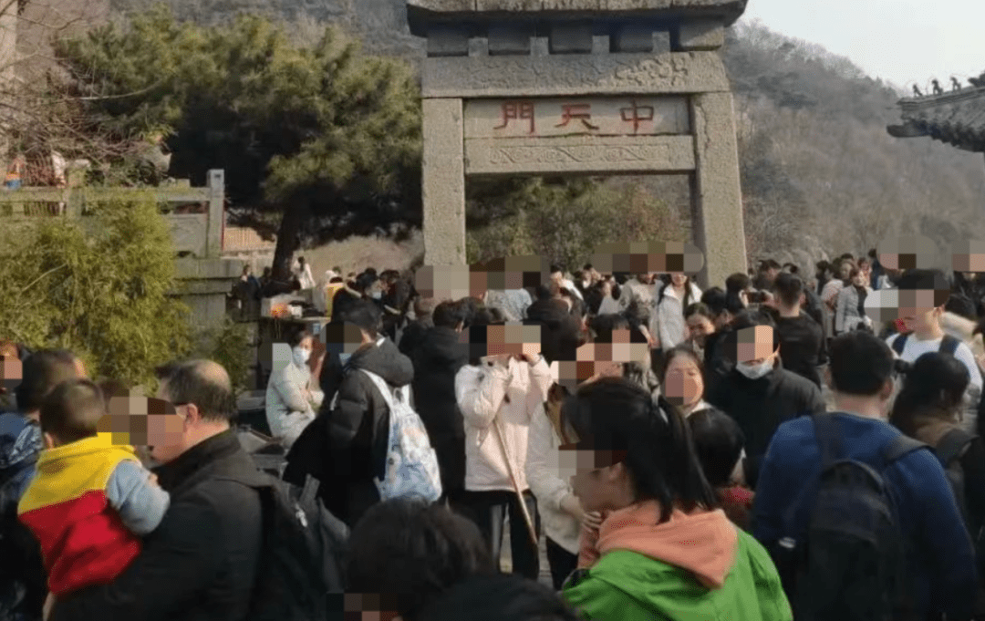 【关注】春节到底多少人出门旅游了？数据公布！_景区_同比增长_游客