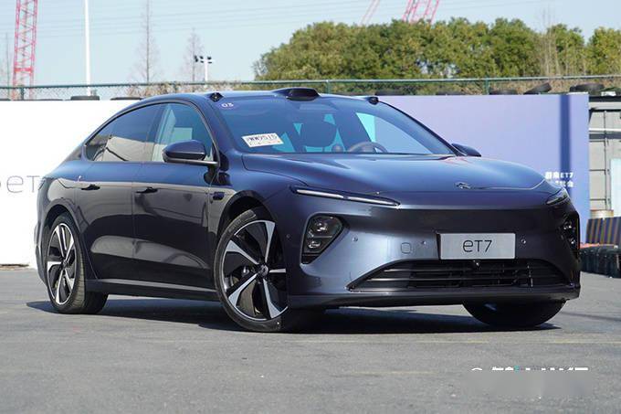 蔚来销量下滑46% ES6/ES8清库存 降价超10万_搜狐汽车_搜狐网