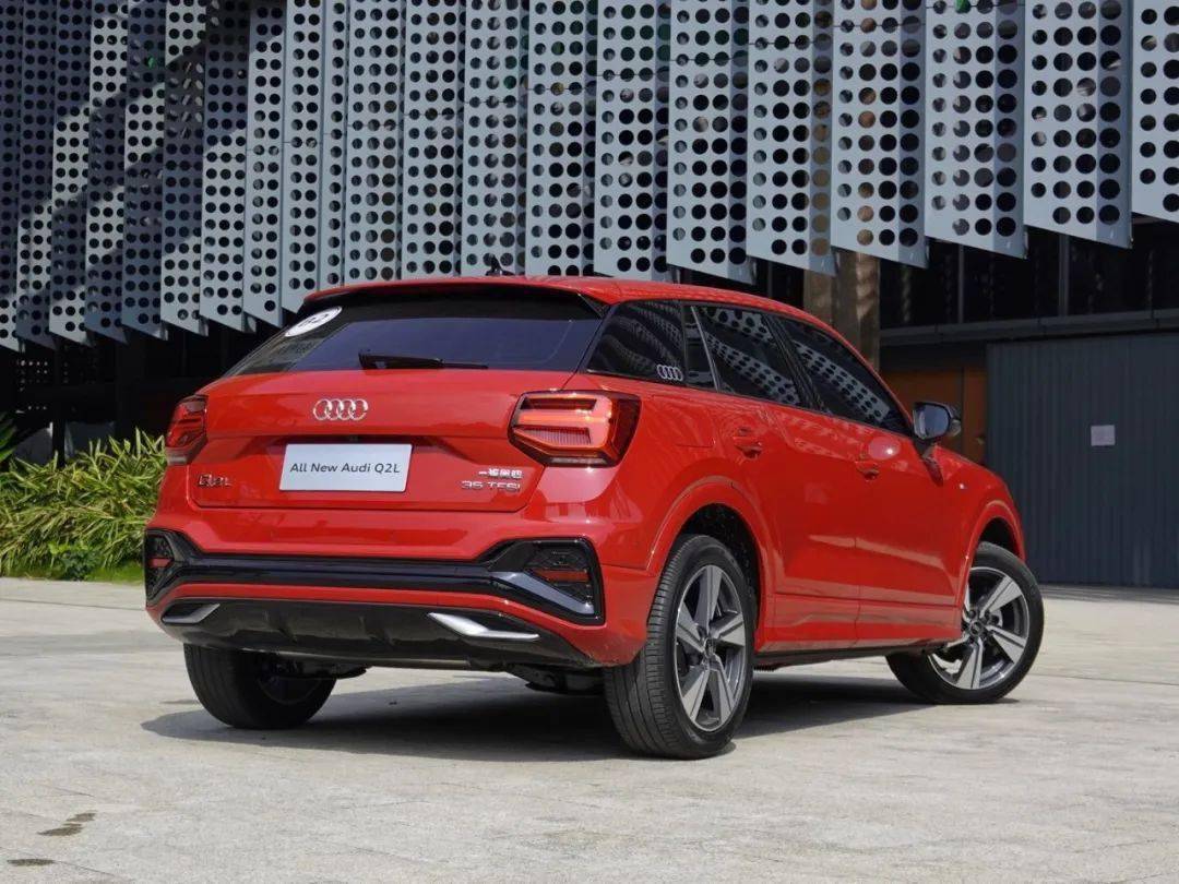 15万买奥迪SUV！1.4T，黑化设计，都市精英代步神器！_搜狐汽车_搜狐网