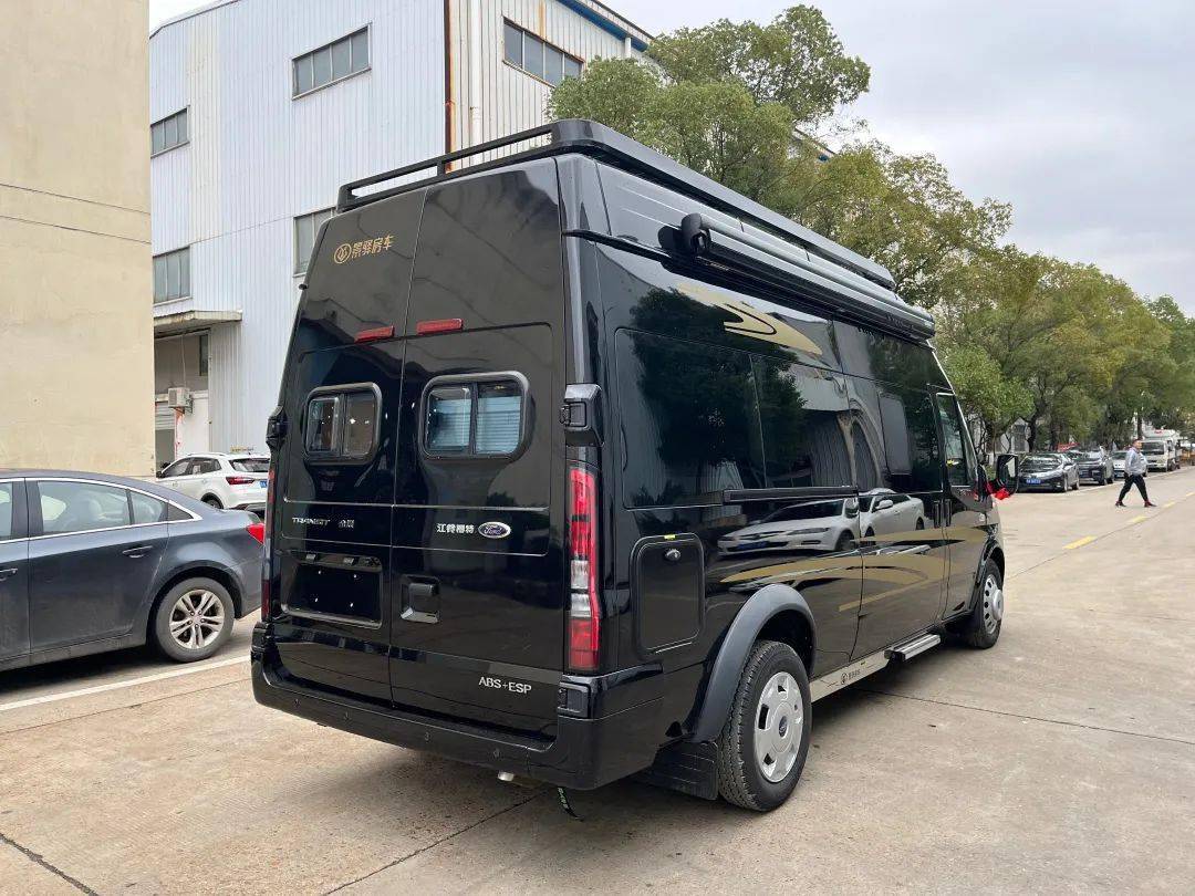 景驿福特V348「尊享版」房车 豪华内饰配置 高级质感享受 商旅兼备_搜狐汽车_搜狐网