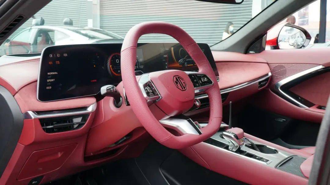 2.0T+9AT 261马力，15万竟有保时捷同款设计？_搜狐汽车_搜狐网