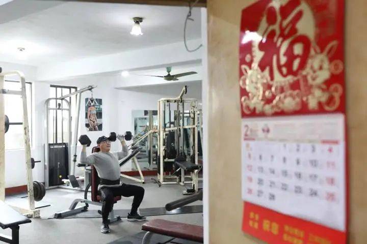 浙江这家健身房没有老板,却人人都是老板张立勋教练锻炼