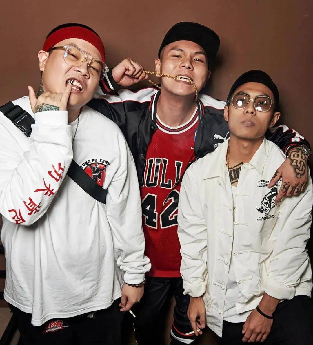 盛宇和更高兄弟MELO打球合照？CDC和CSC的恩怨正式落幕？？_Beef_说唱_Peace