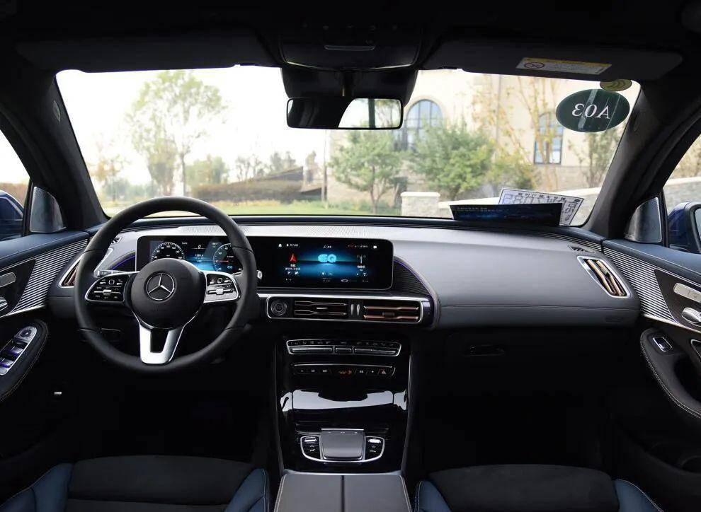 豪华纯电实力大PK，论LYRIQ锐歌“狂飙”的底气_搜狐汽车_搜狐网