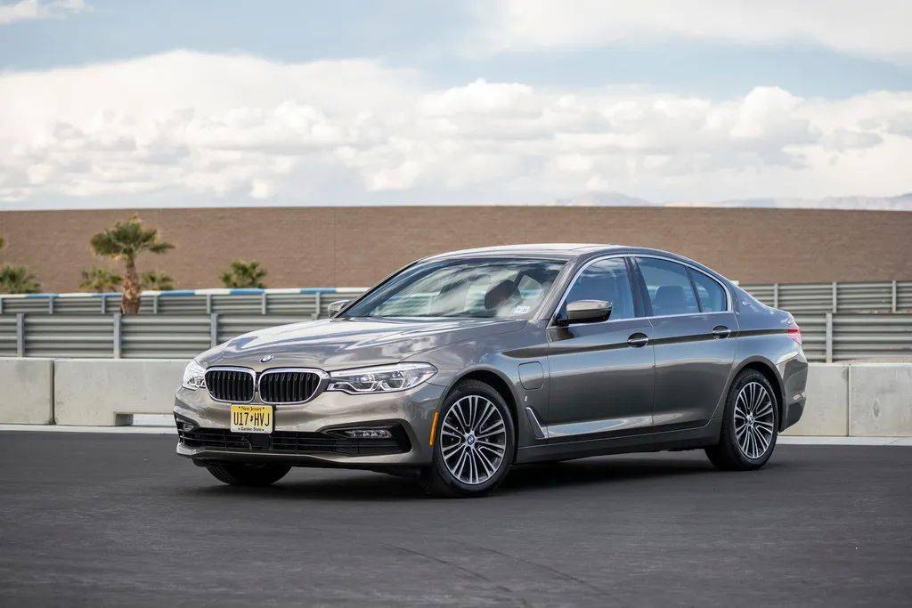 和真车一样的泛善可陈，来自京商的BMW的G30模型试玩_搜狐汽车_搜狐网
