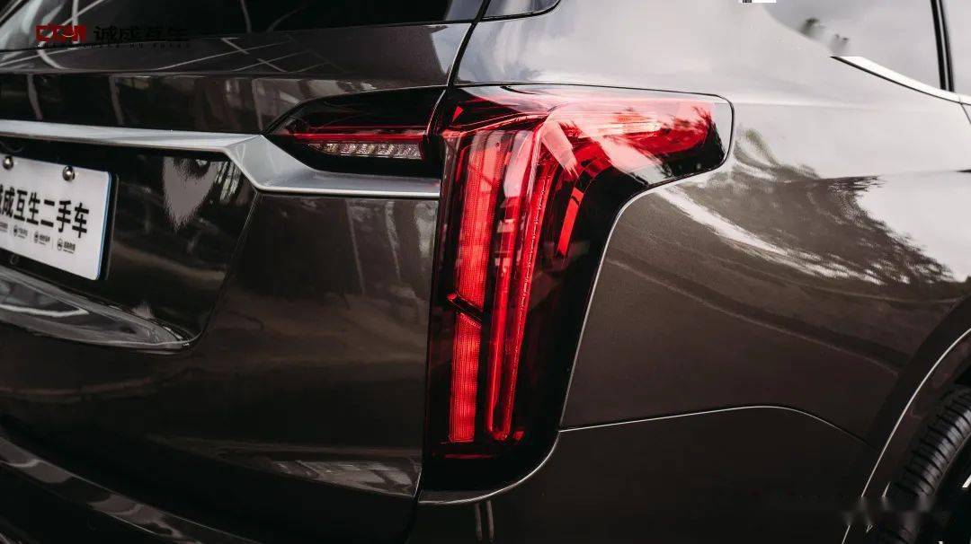 美系SUV，气场不输BBA，真有排面，不到半价！【凯迪拉克XT6 28T 六座四驱豪华型】_搜狐汽车_搜狐网