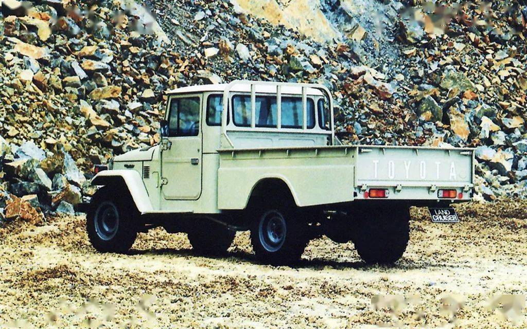 能上山下海，还能带点货，京商1/18丰田LC40 Pickup模型试玩_搜狐汽车_搜狐网