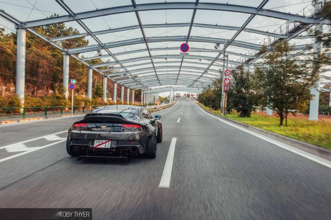 V8、赛道和碳纤维，都是男人的浪漫 —— ACR 阿斯顿马丁 Vantage N24 的进化之路_搜狐汽车_搜狐网