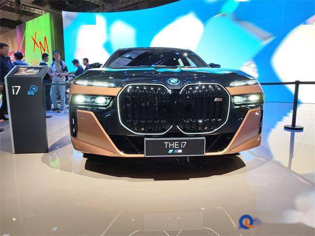 纯电旗舰+M性能！宝马i7 M70L亮相2023上海车展，零百加速3.7秒_搜狐汽车_搜狐网