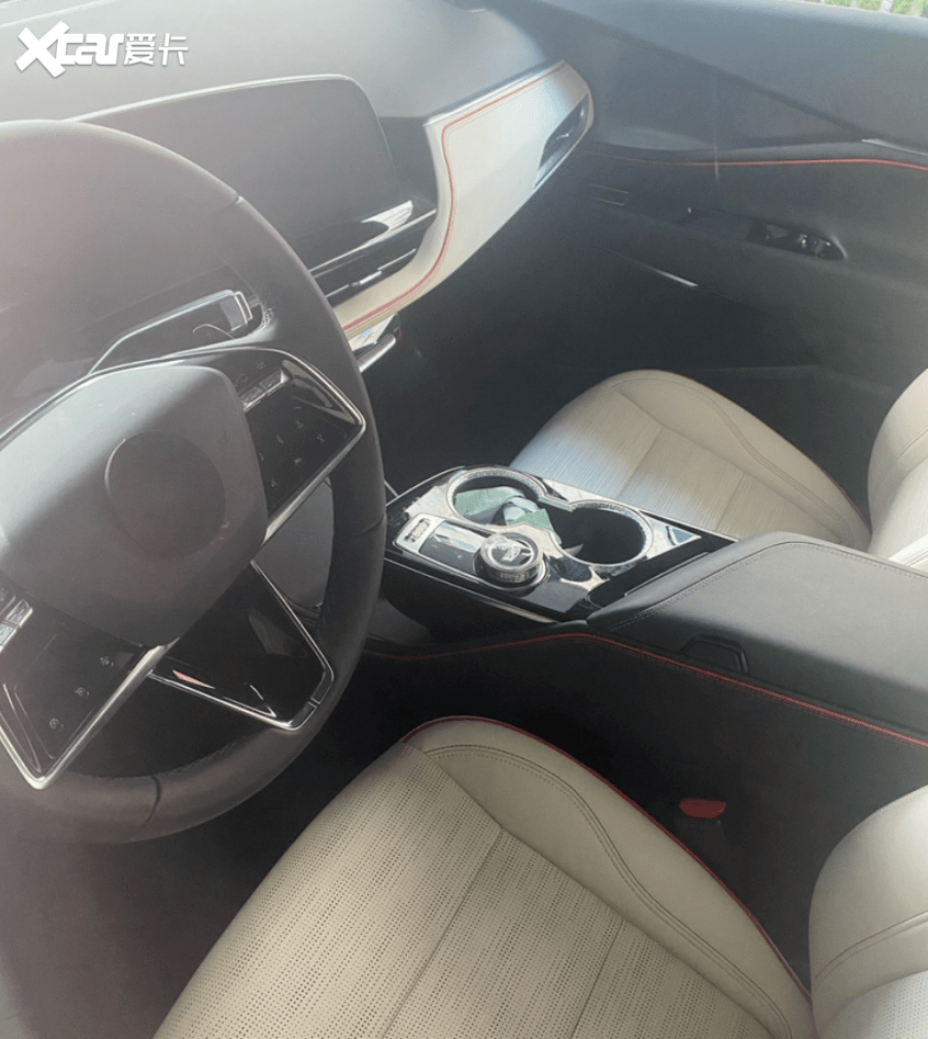 凯迪拉克GT4实车曝光：搭1.5T/进一步下探门槛/年中上市_搜狐汽车_搜狐网