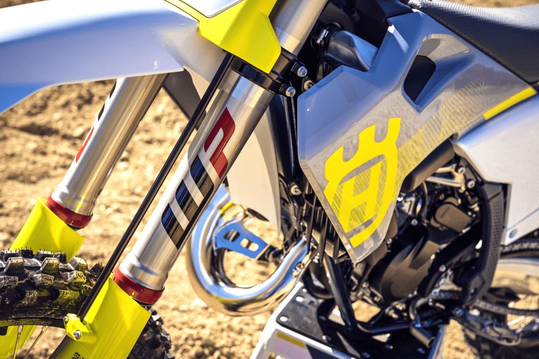 户外特写：胡斯瓦那 2024 越野赛车 TC125、TC250_搜狐汽车_搜狐网