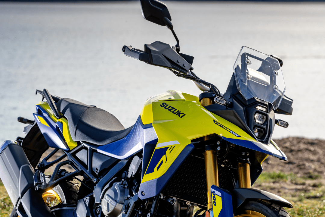Suzuki 中型探险车 DL800DE V-Strom 海外上市_搜狐汽车_搜狐网