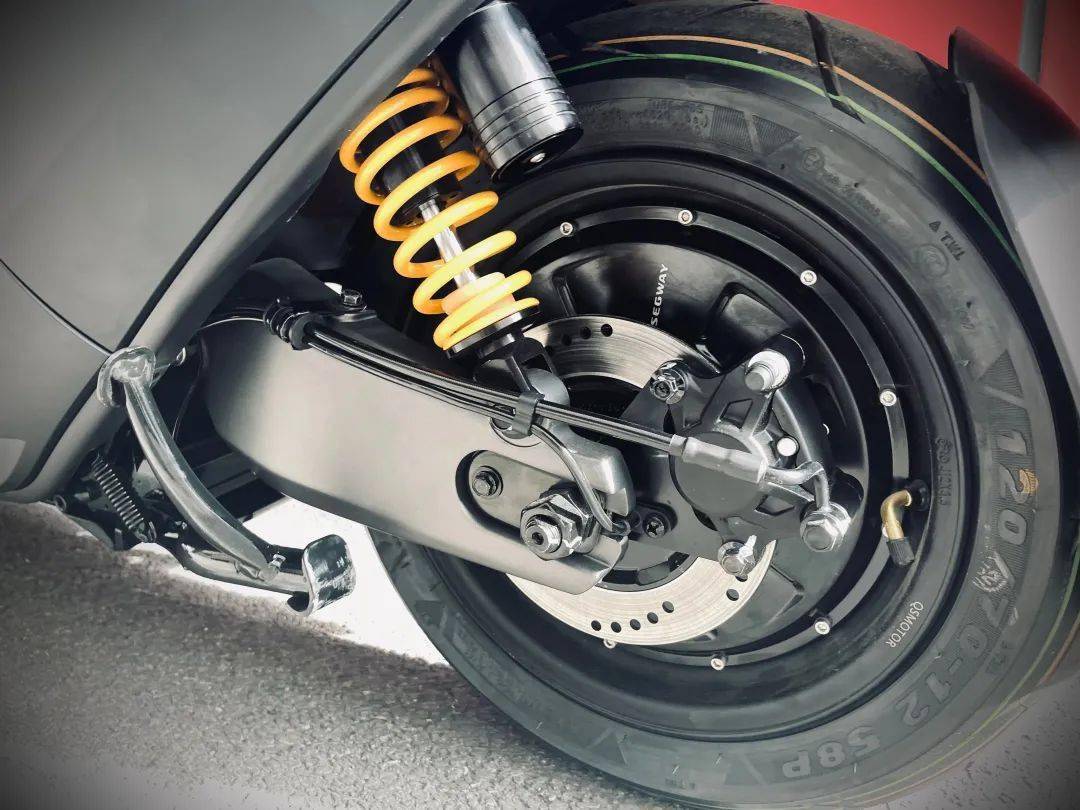 24999元起的九号E300P电摩..._搜狐汽车_搜狐网