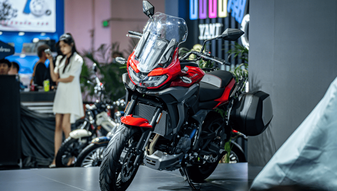 【北京摩展】“智胜·非凡”宗申机车发力智能化，RX650 & RA401正式发布！_系统_配置_赛科龙