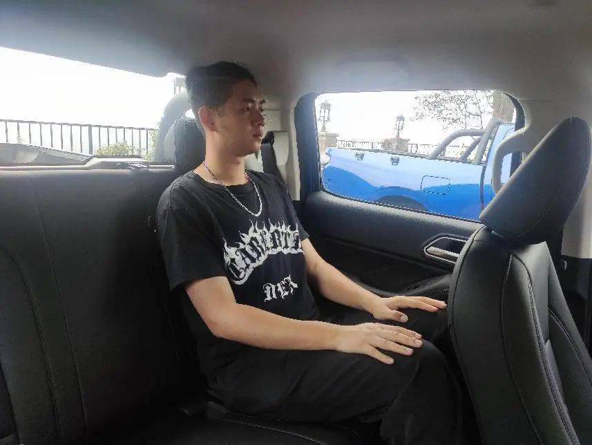 车长5米多，2.0T+8AT，11万就能买！_搜狐汽车_搜狐网