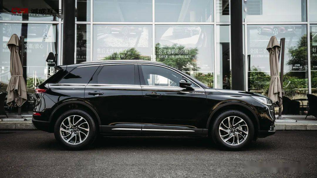 (最新到店)实力不输BBA，后排空间超2拳，不到18万！【 林肯 冒险家 2.0T 两驱尊雅版】_搜狐汽车_搜狐网