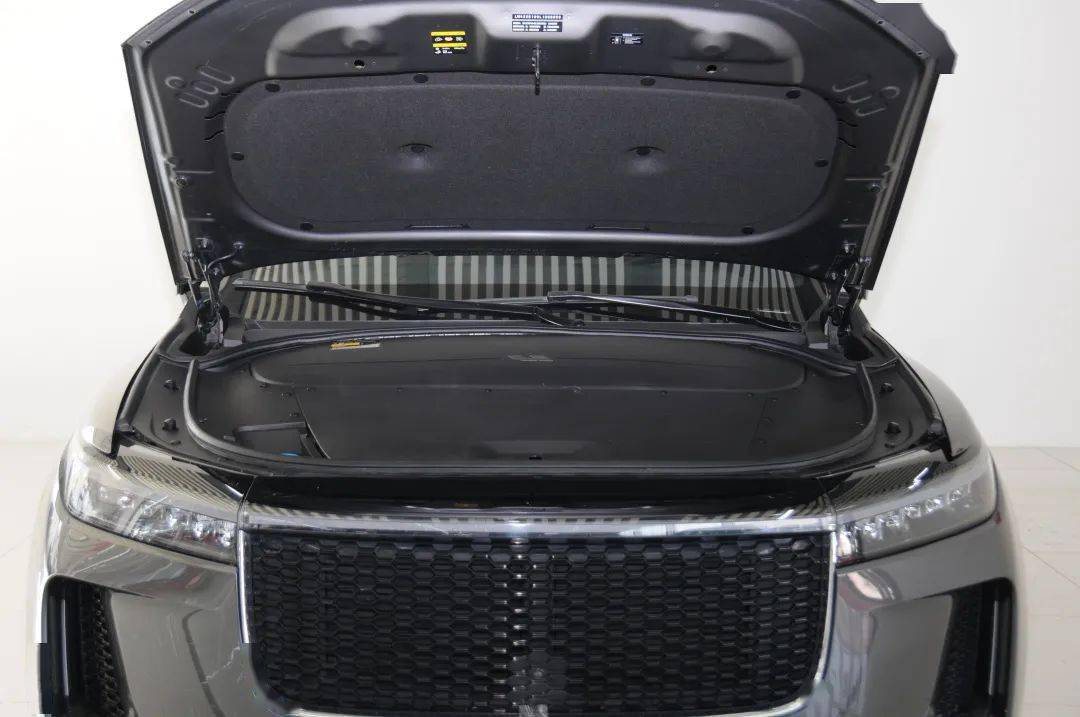 【店铺推荐】轴距超2米9，油耗不到7L，豪华合资中型车，实拍奥迪A4L_搜狐汽车_搜狐网