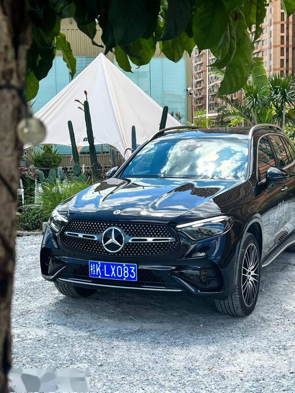 978车生活|超哥竟然躺在龙星行奔驰4S店，只为了。。。_搜狐汽车_搜狐网