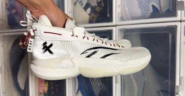 KT9曝光：这...确定不是KT8吗？_汤普森_本人_细节