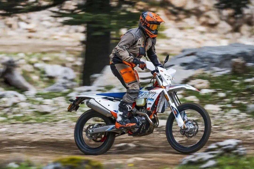 泥巴佬的快乐——2024 KTM 500 EXC-F首次发布_搜狐汽车_搜狐网
