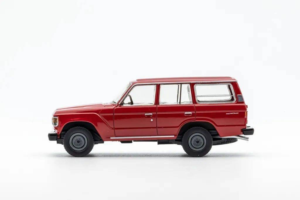 TLV的刷色套路，陆巡LC60早期版模型试玩_搜狐汽车_搜狐网