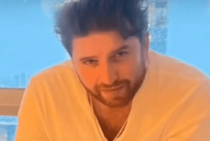 美国小伙谎称亿万富豪，撩妹无数！败露后真实身份让人无语！_Kyle_妹子_男子