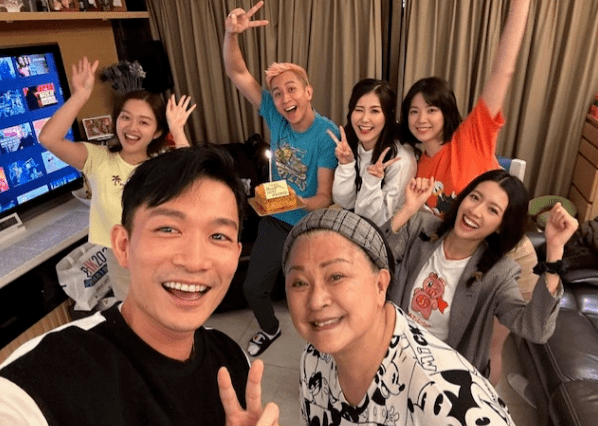 又有恋情？TVB视后传被“星二代”男星力追！一番回应暗示有发展空间！_徐肇平_蔡思贝_节目