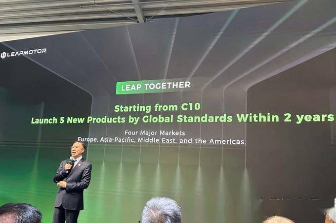 零跑全新中大型SUV首发！定名C10 PK理想L8_搜狐汽车_搜狐网