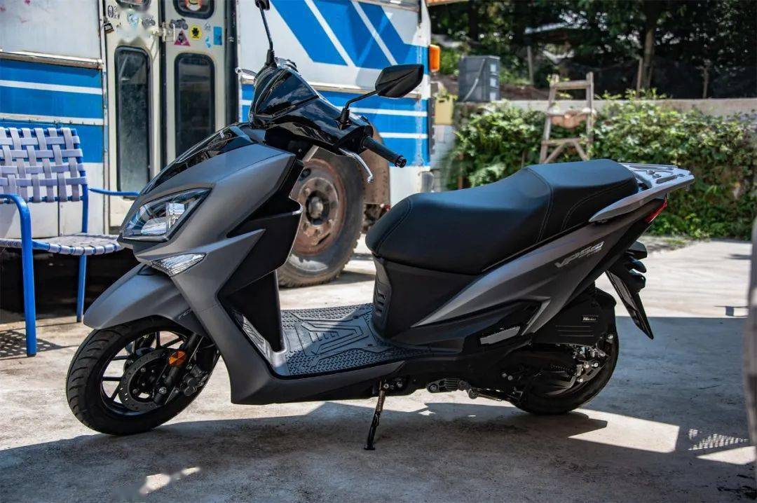 同级“最强”？！大阳VPS125极致版实测静态篇_搜狐汽车_搜狐网