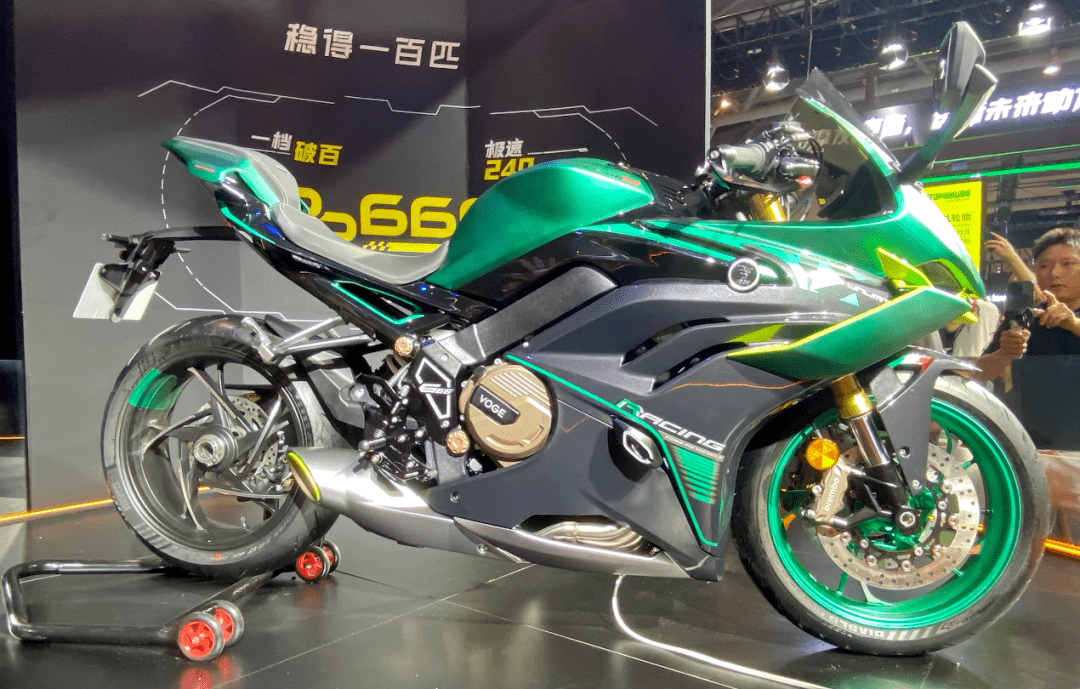四缸RR666S、DS900X、RR350，无极三款新车亮相_搜狐汽车_搜狐网