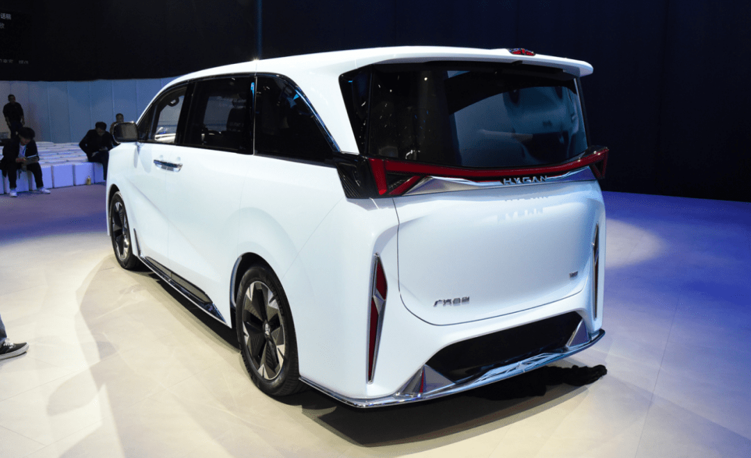 MPV又多一新选择，合创V09正式上市，主打豪华挑战D9！_搜狐汽车_搜狐网