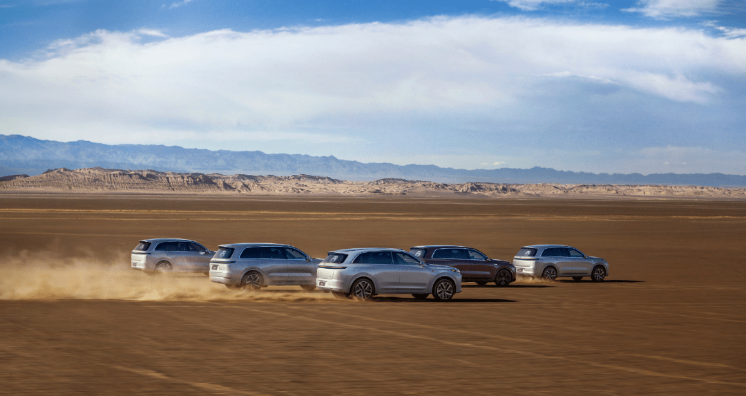 智己 LS6 上市当日小订超 8,000 台；禾赛科技获得哪吒汽车前装量产项目定点；小鹏回应「多名员工配合调查」｜E 周要闻_搜狐汽车_搜狐网