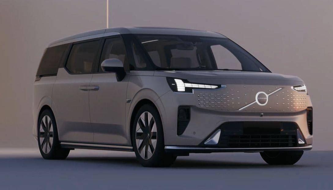 沃尔沃EM90正式上市 SEA浩瀚平台/售价81.80万元_搜狐汽车_搜狐网